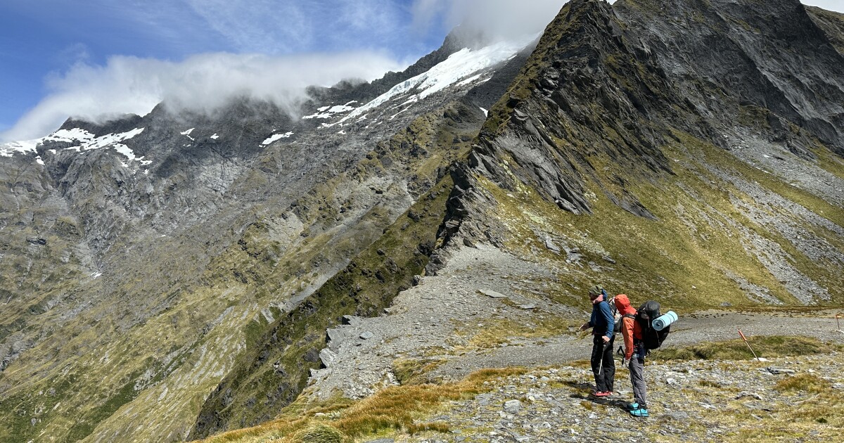 Rabbit Pass Alpine Trek Photos | Hiking New Zealand (HikingNZ)